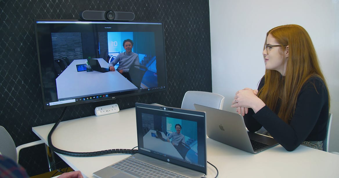 Create the Ultimate Huddle Room: Our Top Tips! - Tecinteractive